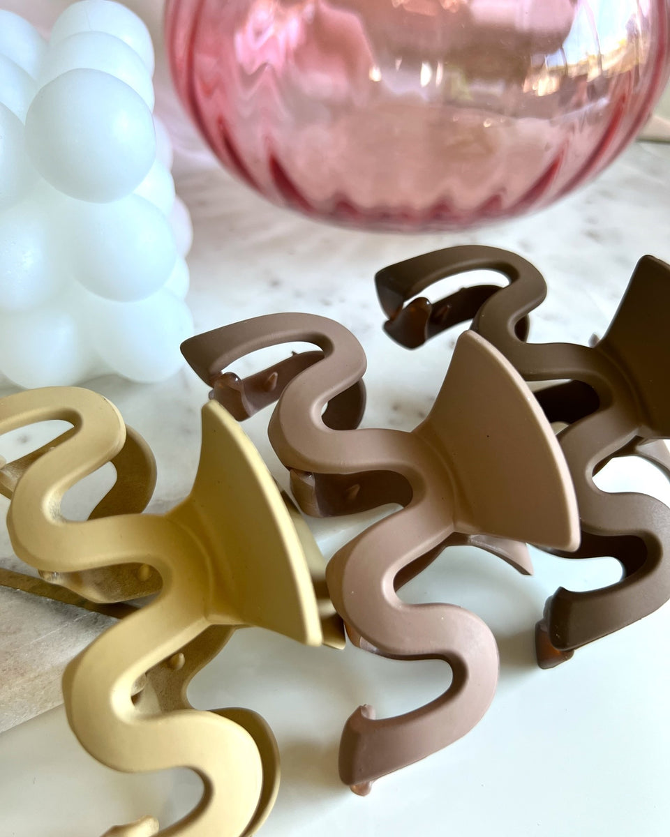 Claw Clip WAVE - MATTE assorted colours – Thala The Label